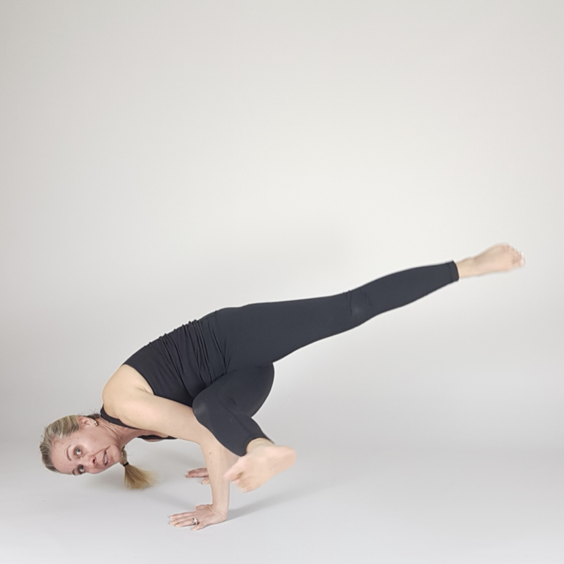 Side Crow Extended Leg - Advanced Arm Balance Guide | FLOW Yoga ...